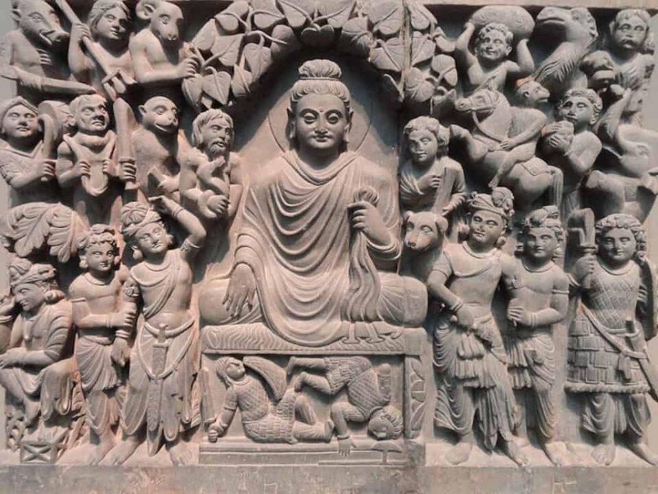 Buddha Statues: History, Use & Meaning | Buddho.org